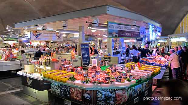 Bernezac.com - Royan, le Marché central de Royan et le Marché du Parc